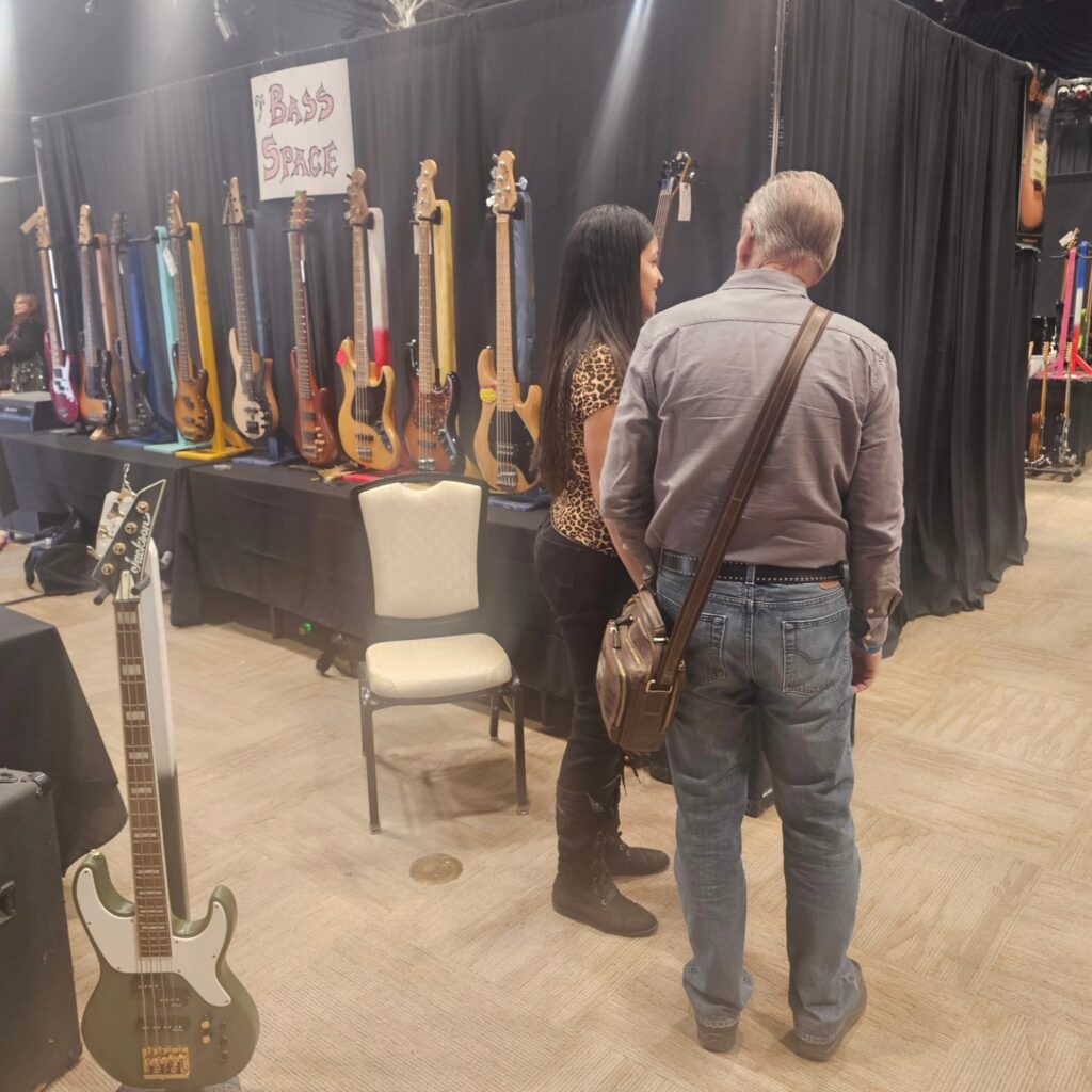 Exhibitor Information | Las Vegas Guitar Trade Show